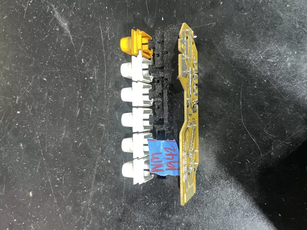 MIELE WASHER PUSH BUTTON SWITCH KL010 827-004 AZ62709 | Wm1942