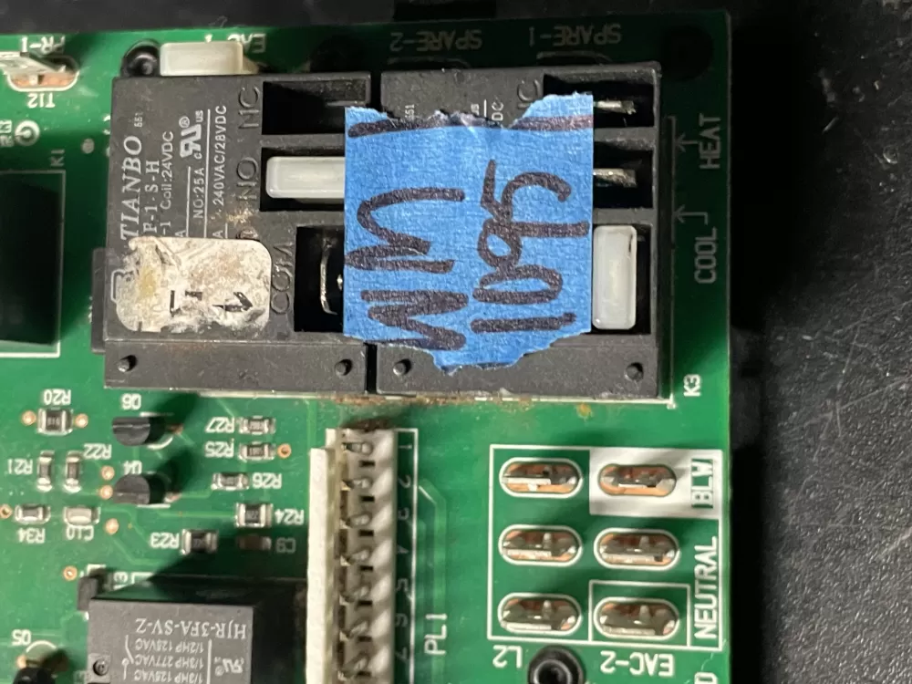 Carrier ICM ICM282A Furnace Control Circuit Board AZ22317 | WM1095