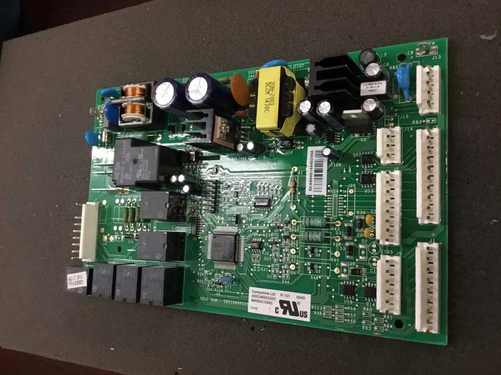 GE 200D2260G008 PD00074367 AP7188100 Refrigerator Control Board