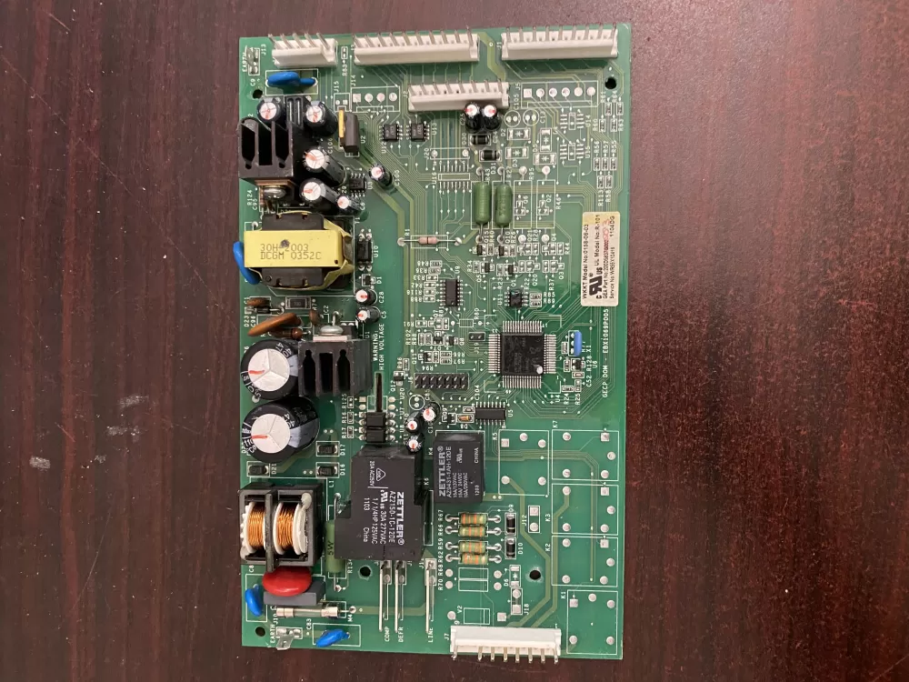 GE WR55X10942C Refrigerator Main Control Board AZ37096 | BK370