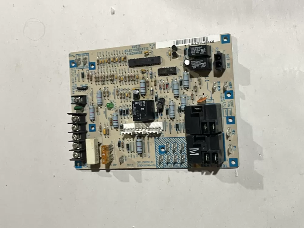 Furnace Control Circuit Board CEPL130590-01 AZ172000 | Wm542