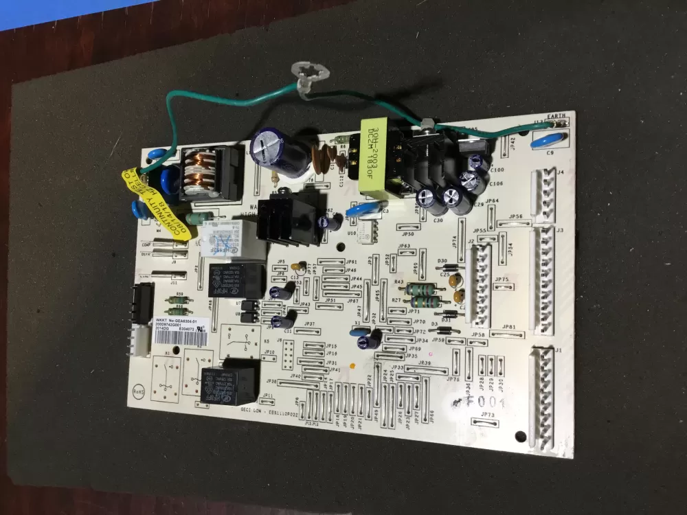 GE EBX1110P002 200D49742G001 Fridge Control Board