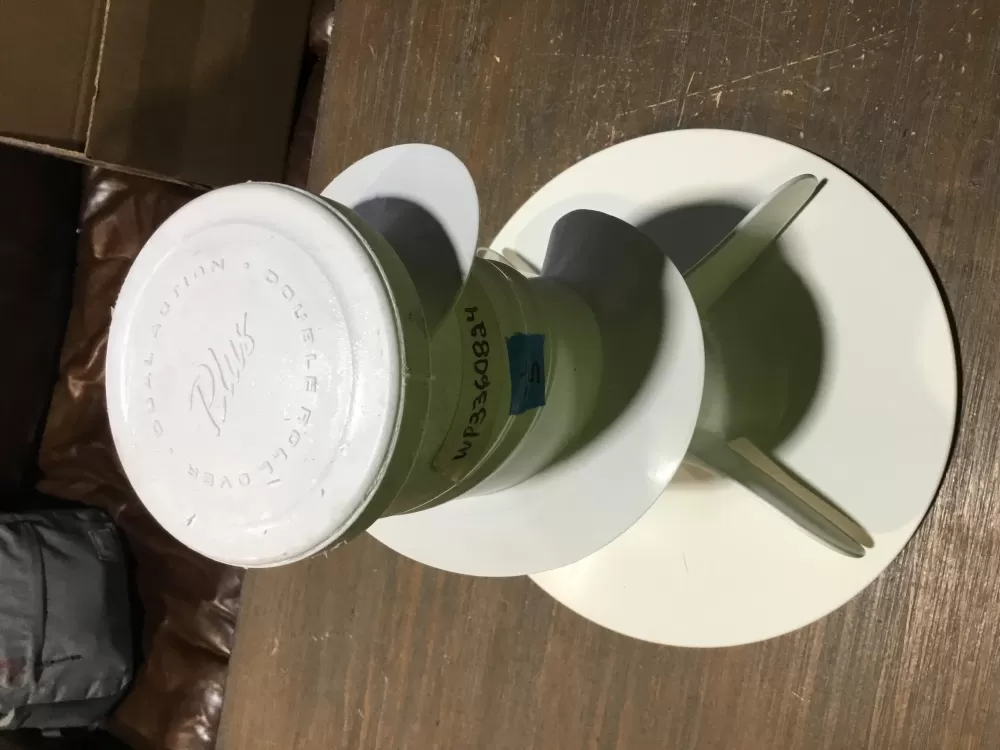 Estate Maytag Roper WP3360824 Washer Agitator